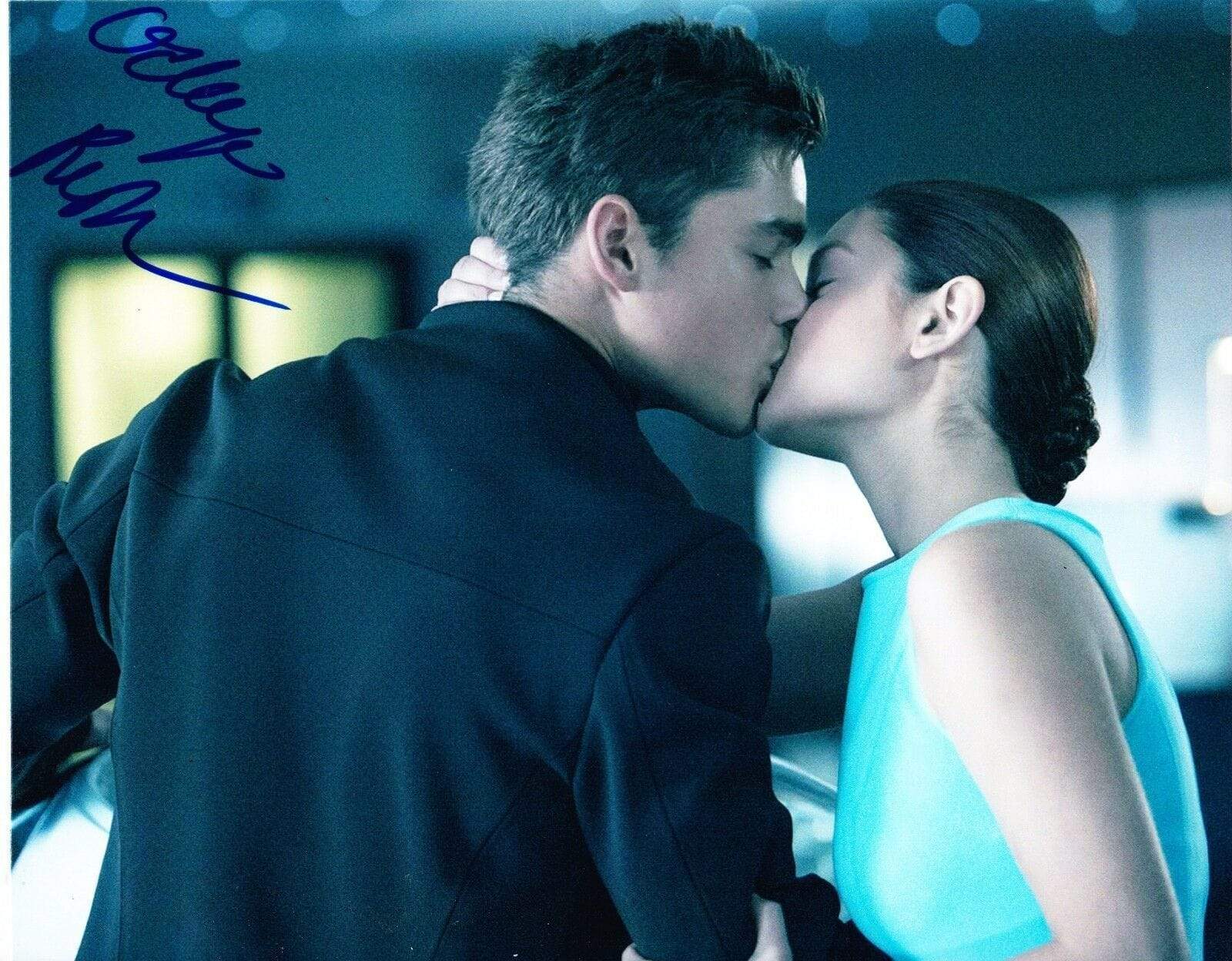 Odeya Rush Autographed 8x10 Photo - PTS - The Giver