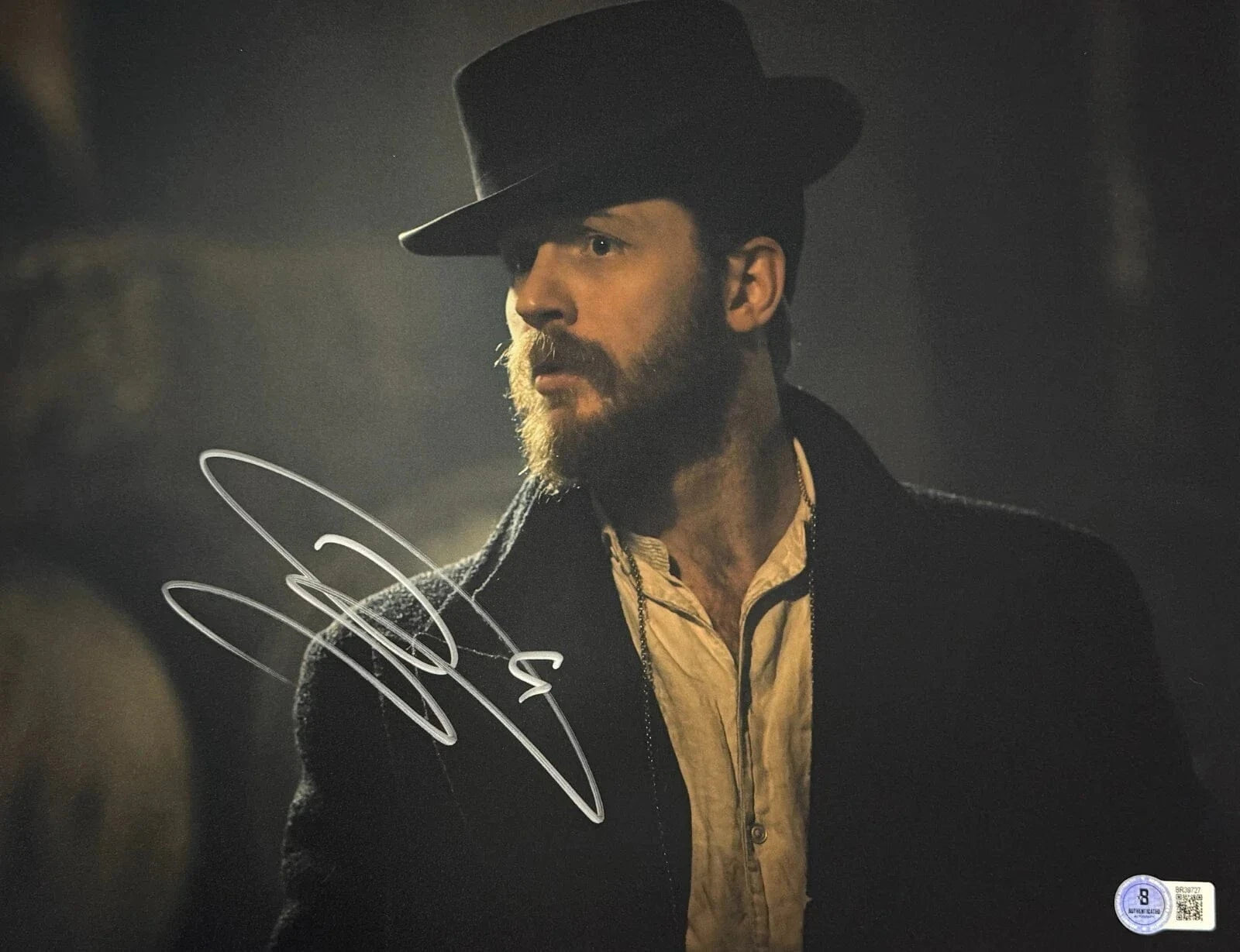 Tom Hardy Authentic Autographed 11x14 Photo Beckett COA