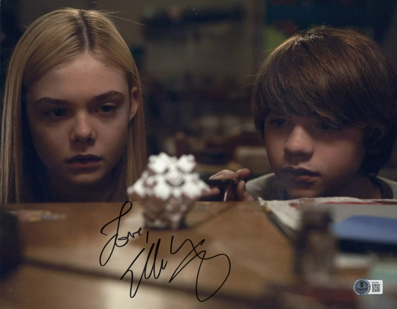Elle Fanning Signed 11x14 Photo | PTS - Super 8