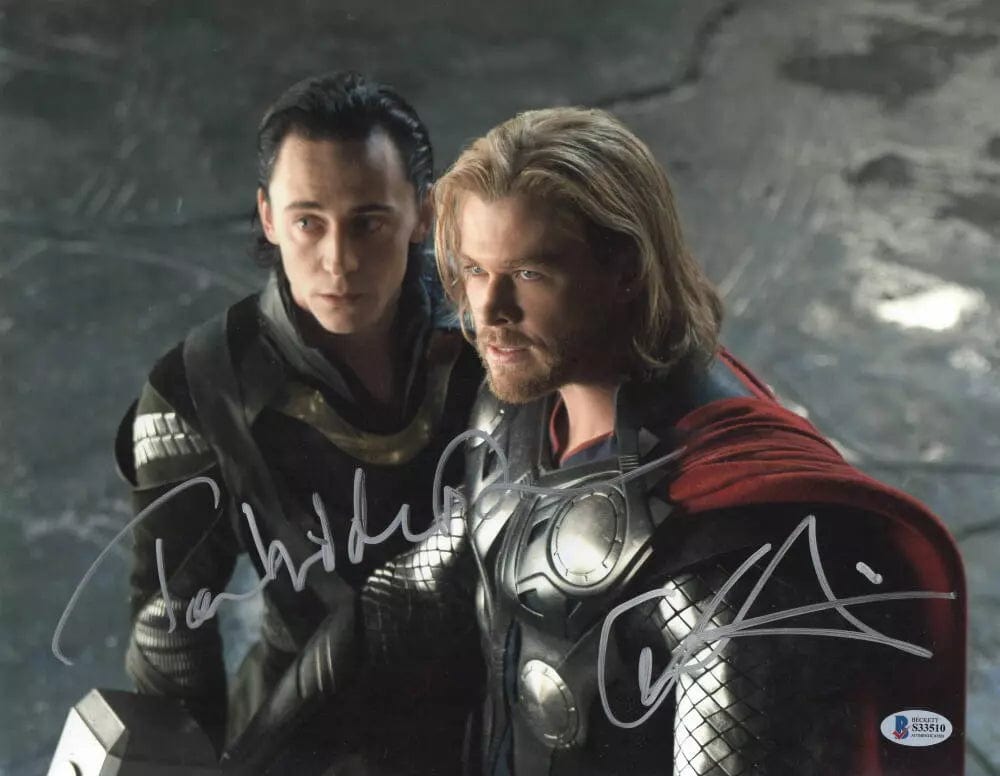 Tom Hiddleston & Chris Hemsworth Signed 11x14 Photo #2