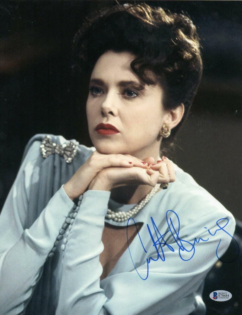 Annette Bening Signed 11x14 Photo - Bugsy