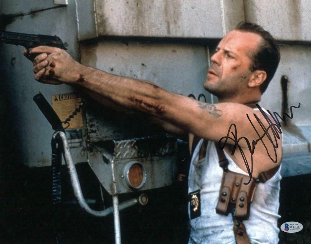 Bruce Willis Authentic Autographed 11x14 Photo Beckett COA