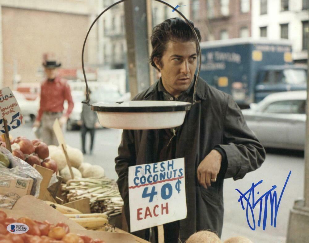 Dustin Hoffman Autographed 11x14 Photo - Beckett COA