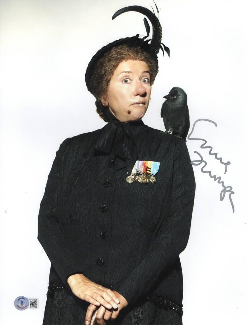Emma Thompson Autographed 11x14 Photo | Beckett COA