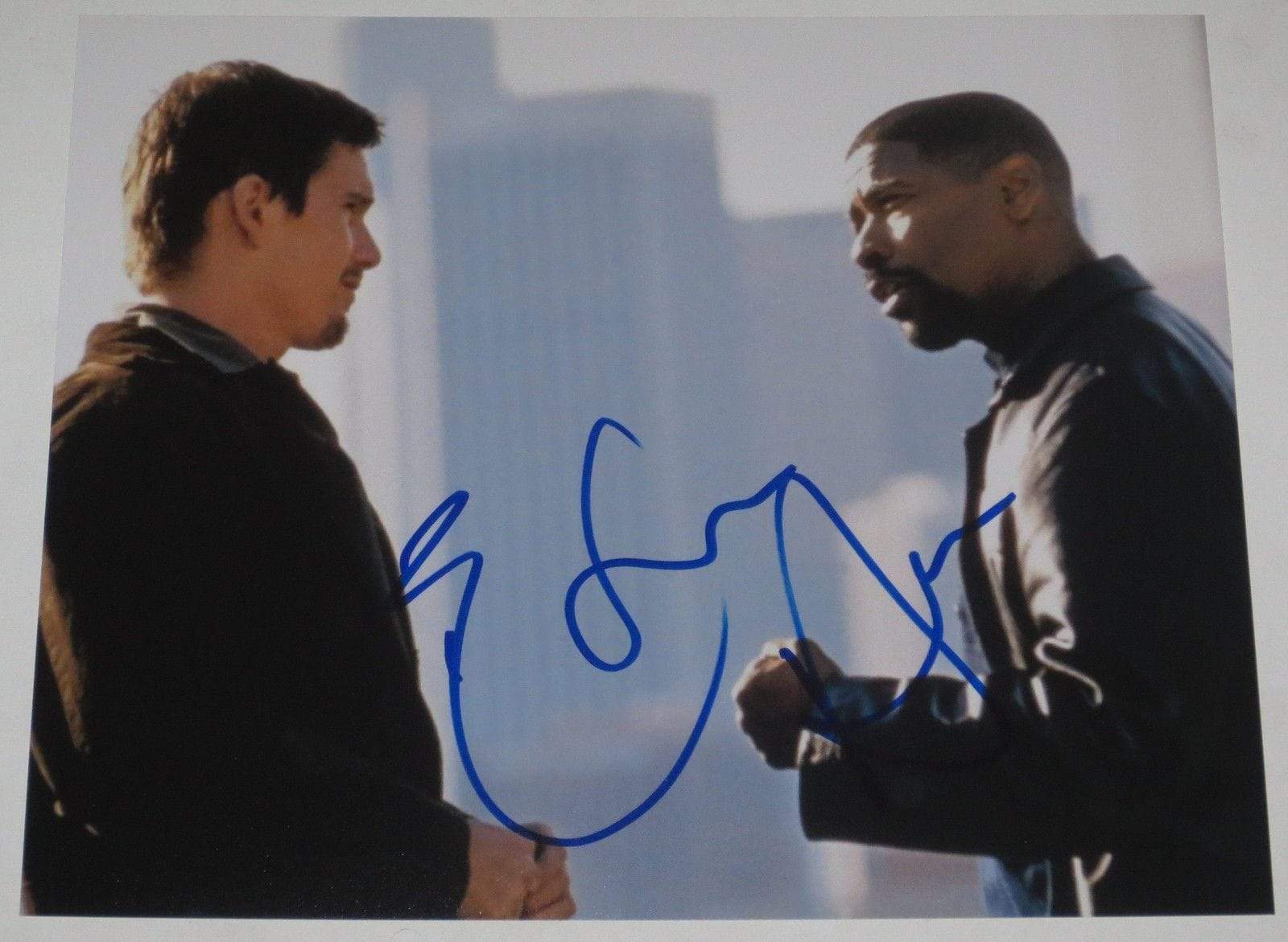 Ethan Hawke Autographed 8x10 Photo - PTS