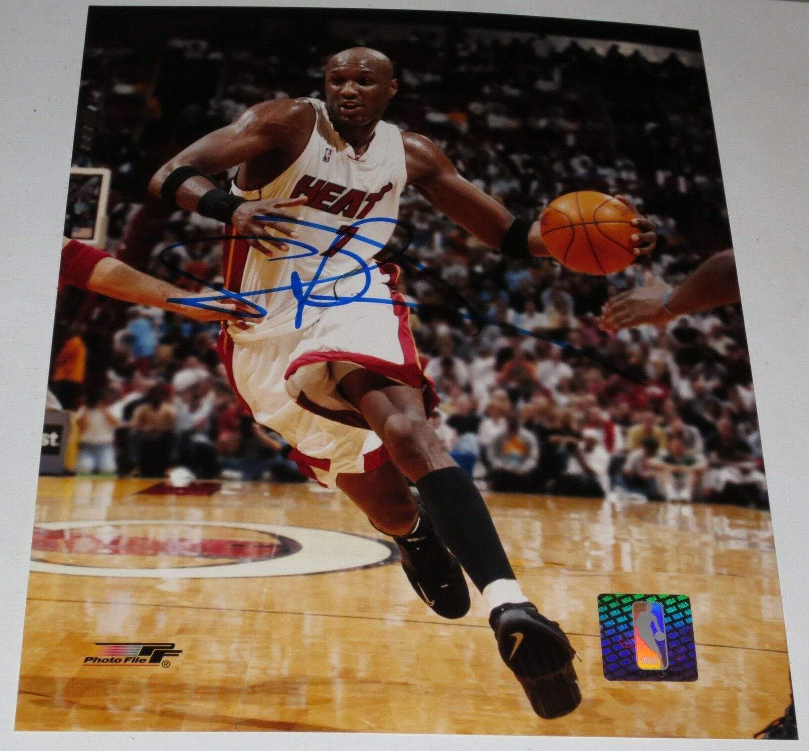 Lamar Odom Authentic Autographed 8x10 Photo