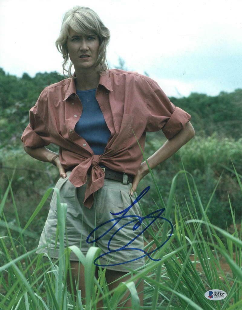 Laura Dern Autographed 11x14 Photo | PTS #2