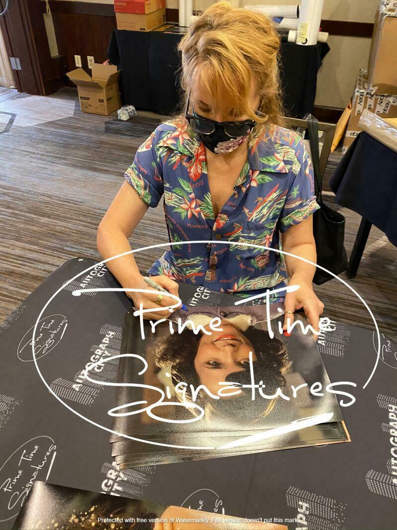 Lea Thompson Authentic Autographed 11x14 Photo – Prime Time Signatures