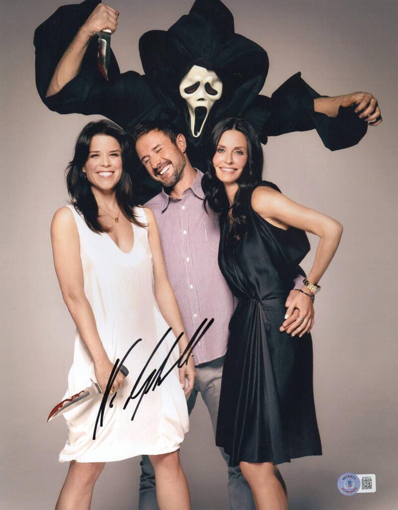 Neve Campbell Authentic Autographed 11x14 Photo Beckett COA