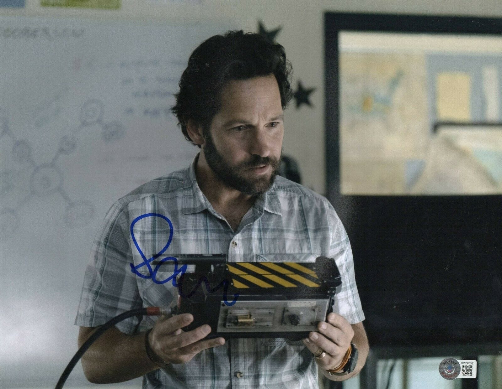Paul Rudd Authentic Autographed 11x14 Photo Beckett COA